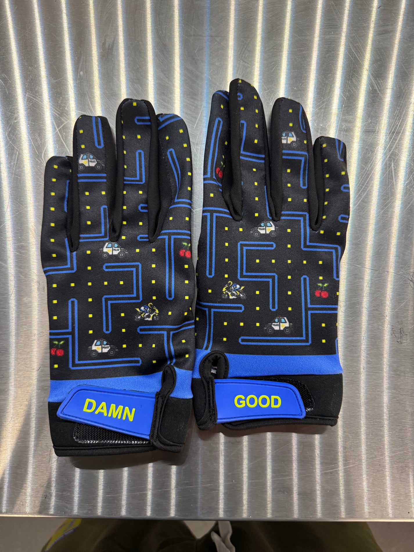 Pac-Man glove – PAULSOHARD